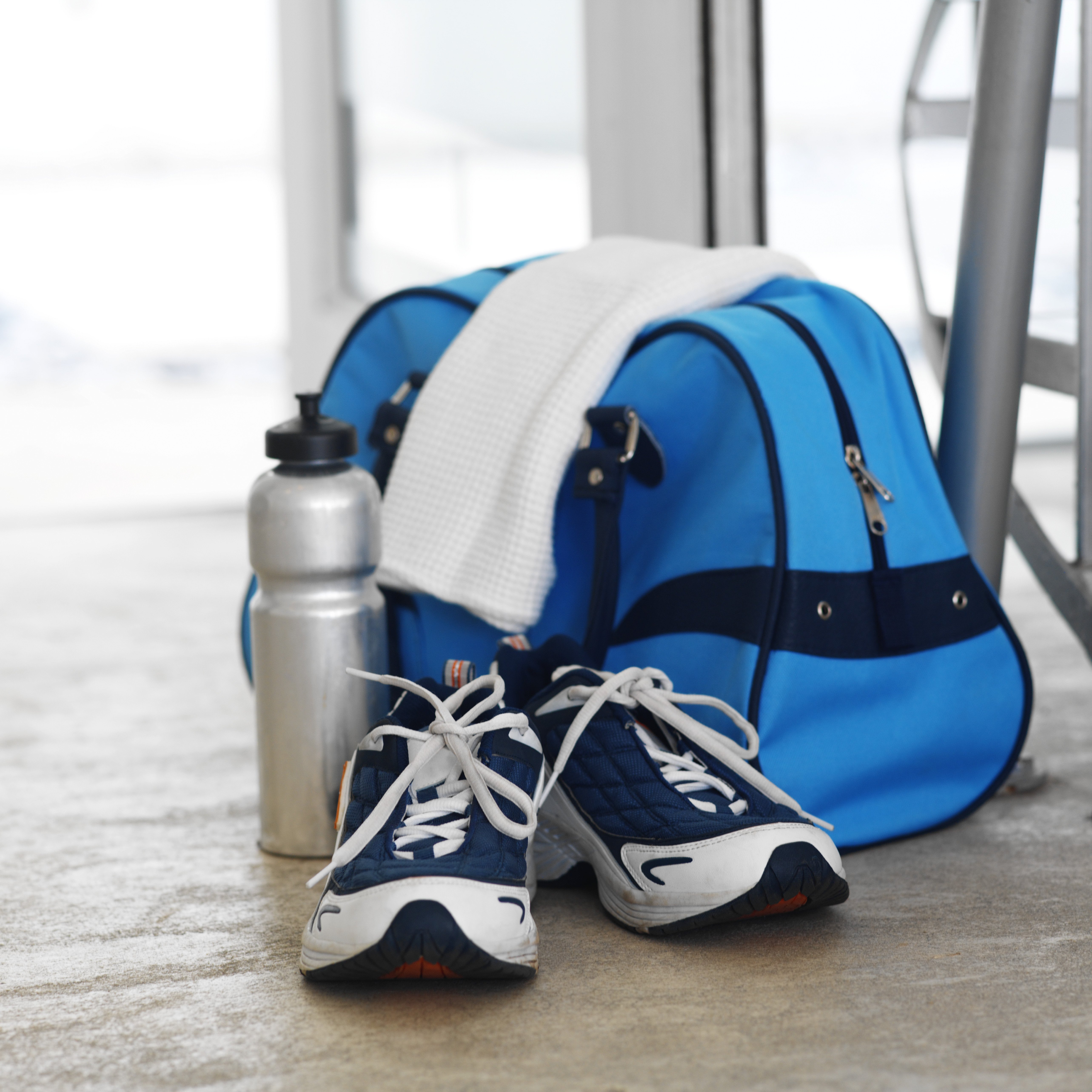 10 Essential Items to Have in Your Gym Bag - Jersey Strong Gym and ...